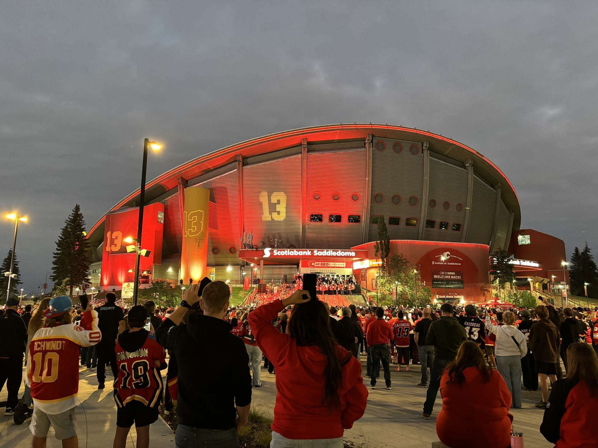 Candlelight Vigil honours Johnny and Matthew Gaudreau at Saddledome ...