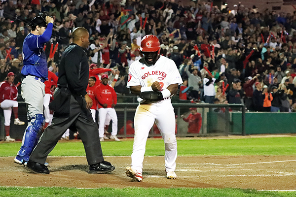 Goldeyes' 6th inning rally forces Game 3 - Classic107: Winnipeg's only ...