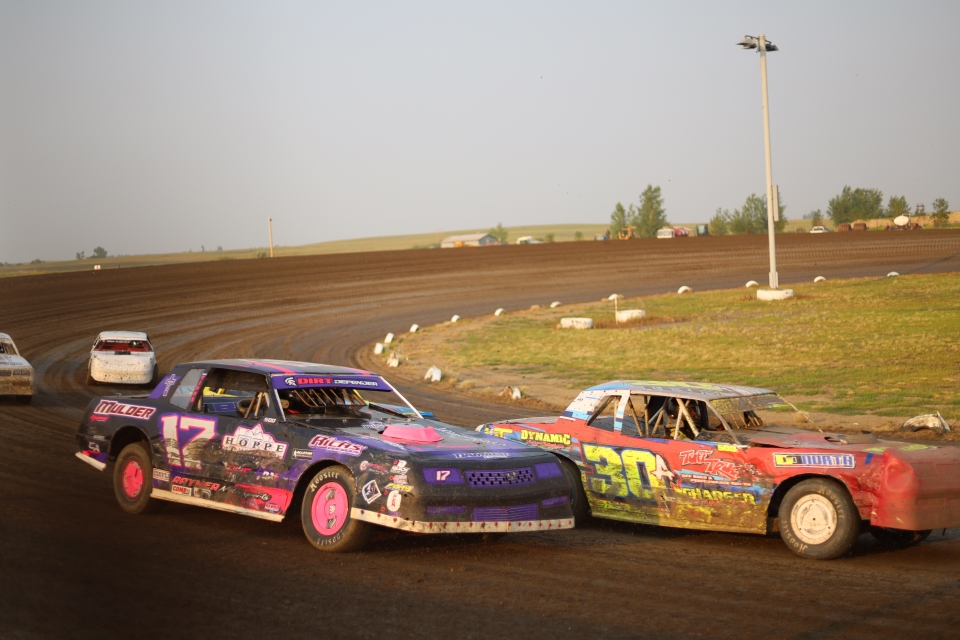 Dirt Wars Championship a hit on doubleheader Estevan Motor Speedway ...
