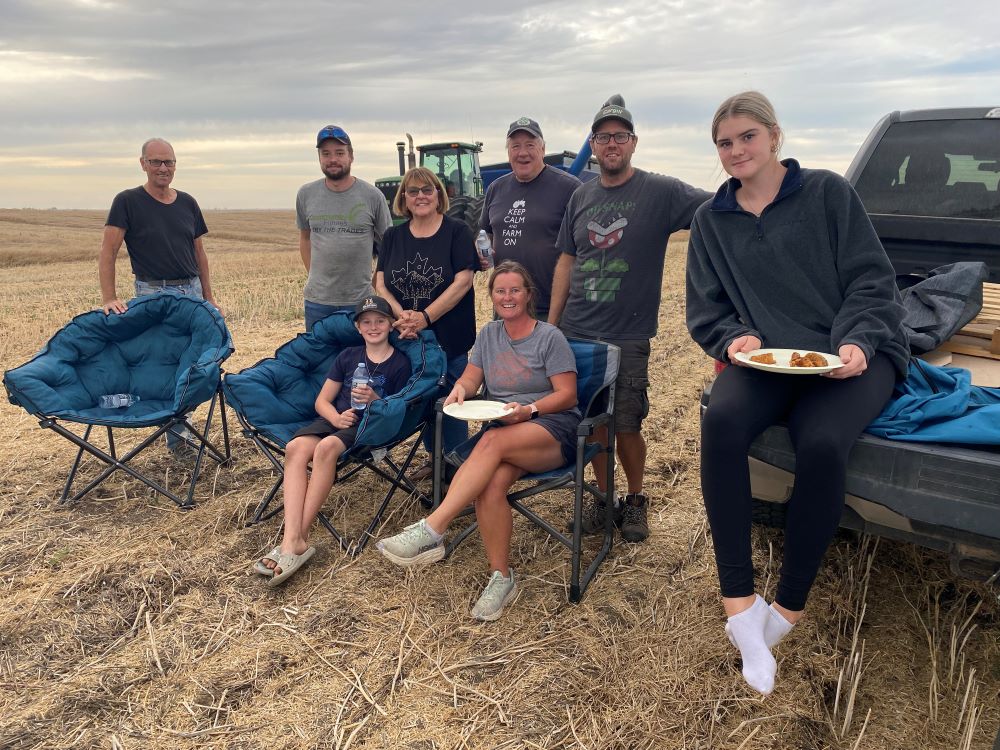 Meals on the Field travel to Waskada for 4th Winner - DiscoverWestman ...
