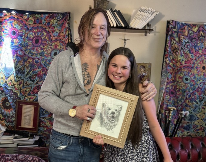 Local teen artist’s tribute melts movie star's heart - CochraneNow ...