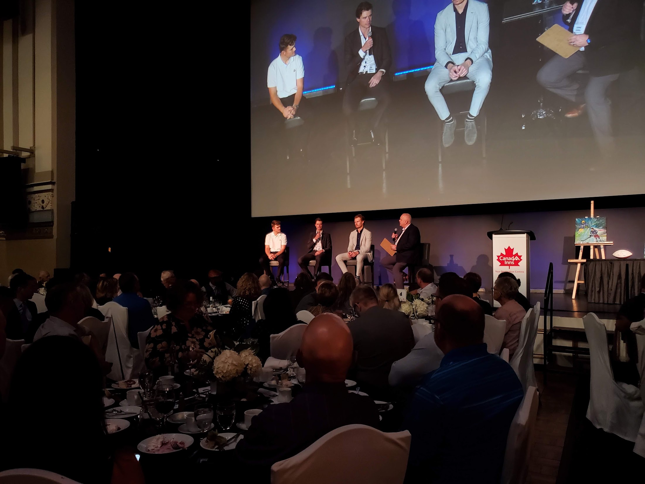 Jesus at the centre: Jets & Bombers share testimonies of faith at sold ...