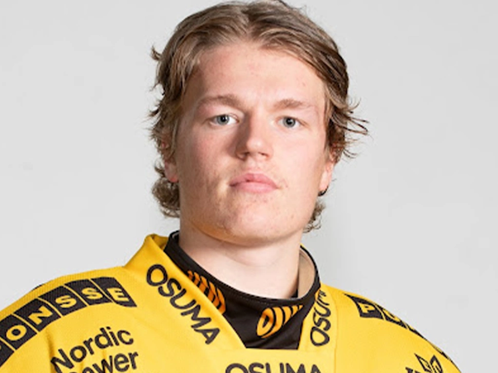 Bulldogs Acquire Finnish-born Joose Pesonen from Salmon Arm Silverbacks ...