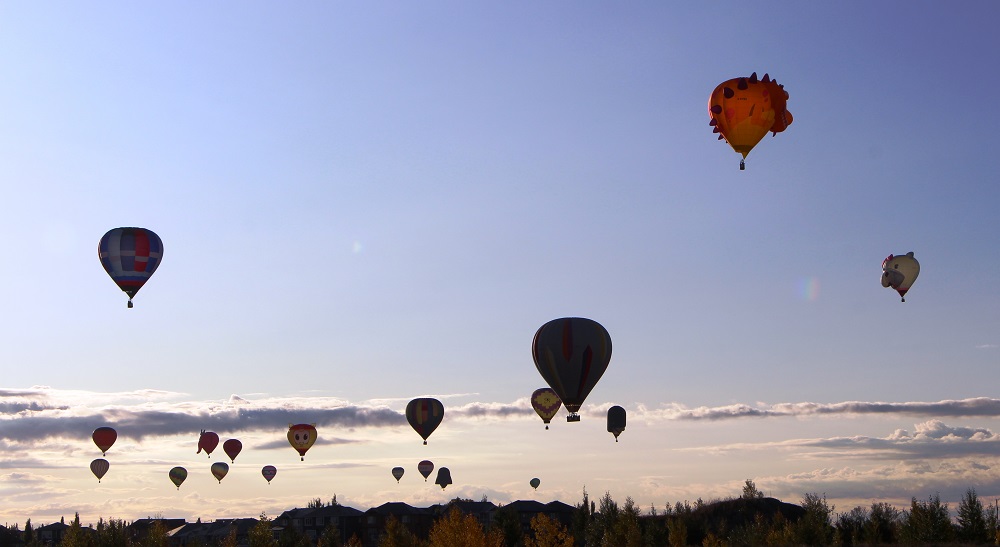 The Heritage Inn International Balloon Festival lifts off this ...