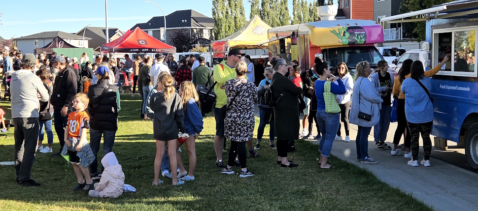 GALLERY: SUNSET packs the park for PARTY! - CochraneNow: Cochrane ...