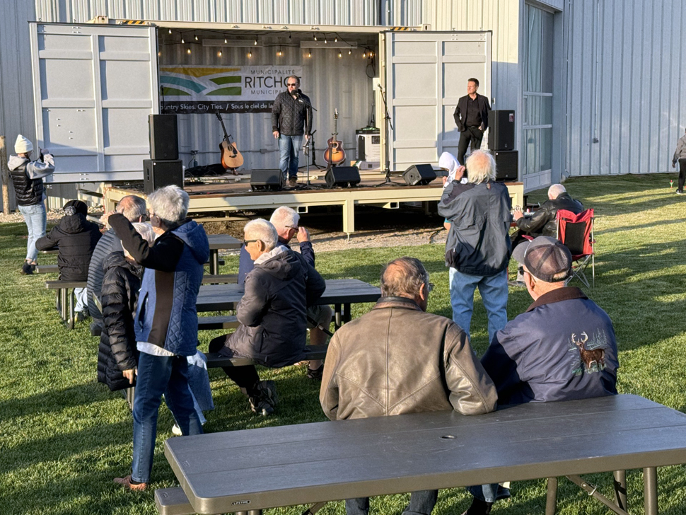 Ritchot cuts ribbon on new municipal office space - SteinbachOnline.com ...