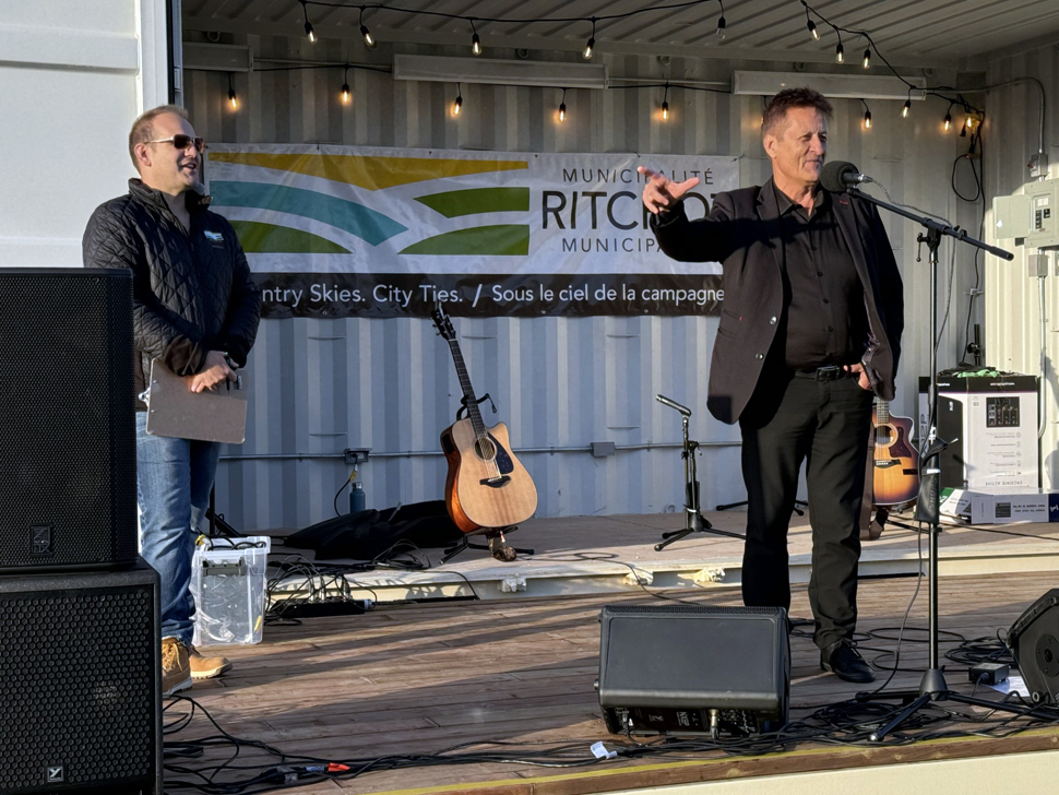 Ritchot cuts ribbon on new municipal office space - SteinbachOnline.com ...