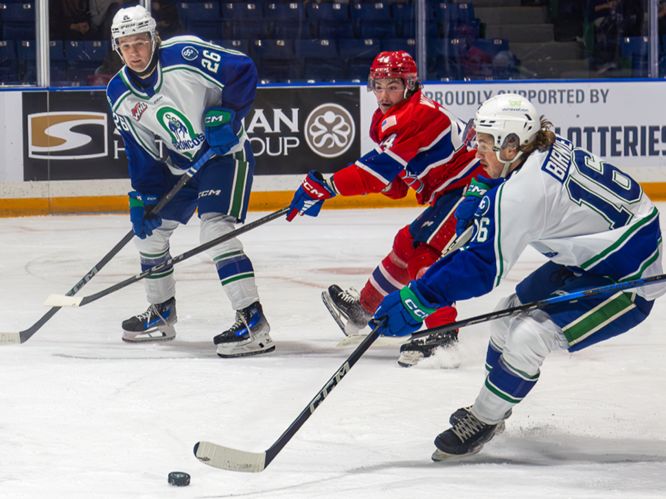 Broncos shutout Chiefs - SwiftCurrentOnline.com - Local news, Weather ...