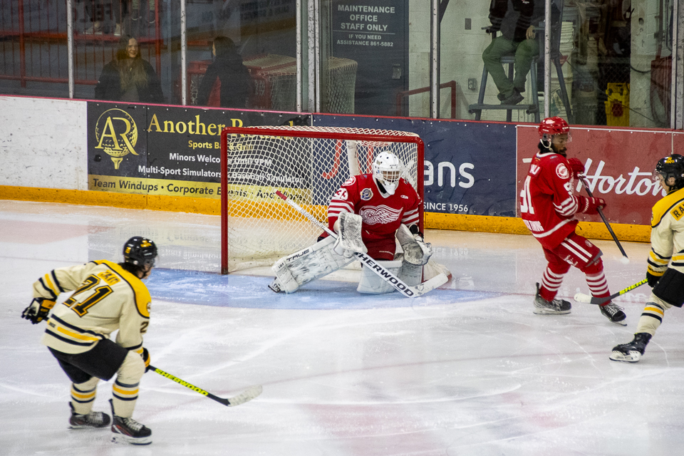 Red Wings' offensive explosion buries Nipawin - DiscoverWeyburn.com ...
