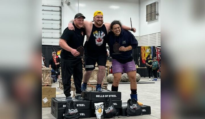 'It's pretty awesome': Manitoba's strongest man wins nationals ...