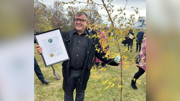 Celebrating a legacy: Kent Dueck honoured by mayor for 38 years of ...