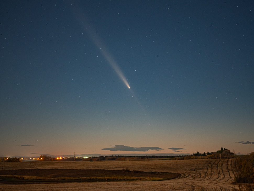 Rare comet visible to the naked eye - CentralAlbertaOnline.com - Local ...