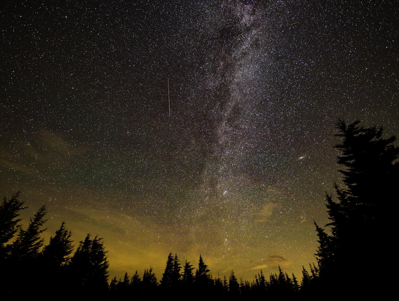 Elusive meteor shower could happen tonight over Central Alberta ...