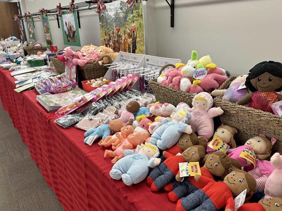 Blumenort Community Church youth thrilled to volunteer at OCC Shoebox ...