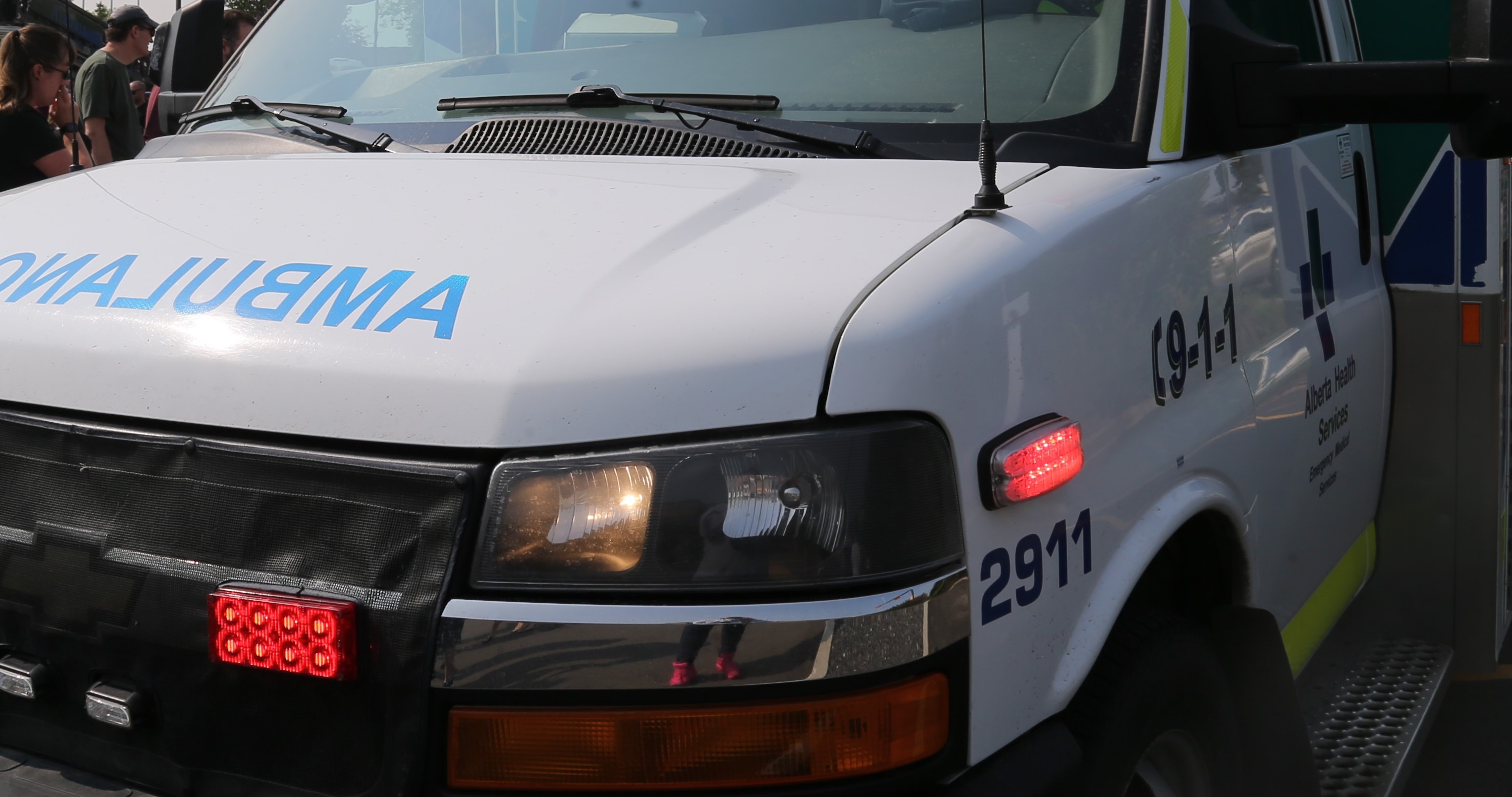 Update: Serious motor vehicle collision northeast of Airdrie: Police ...