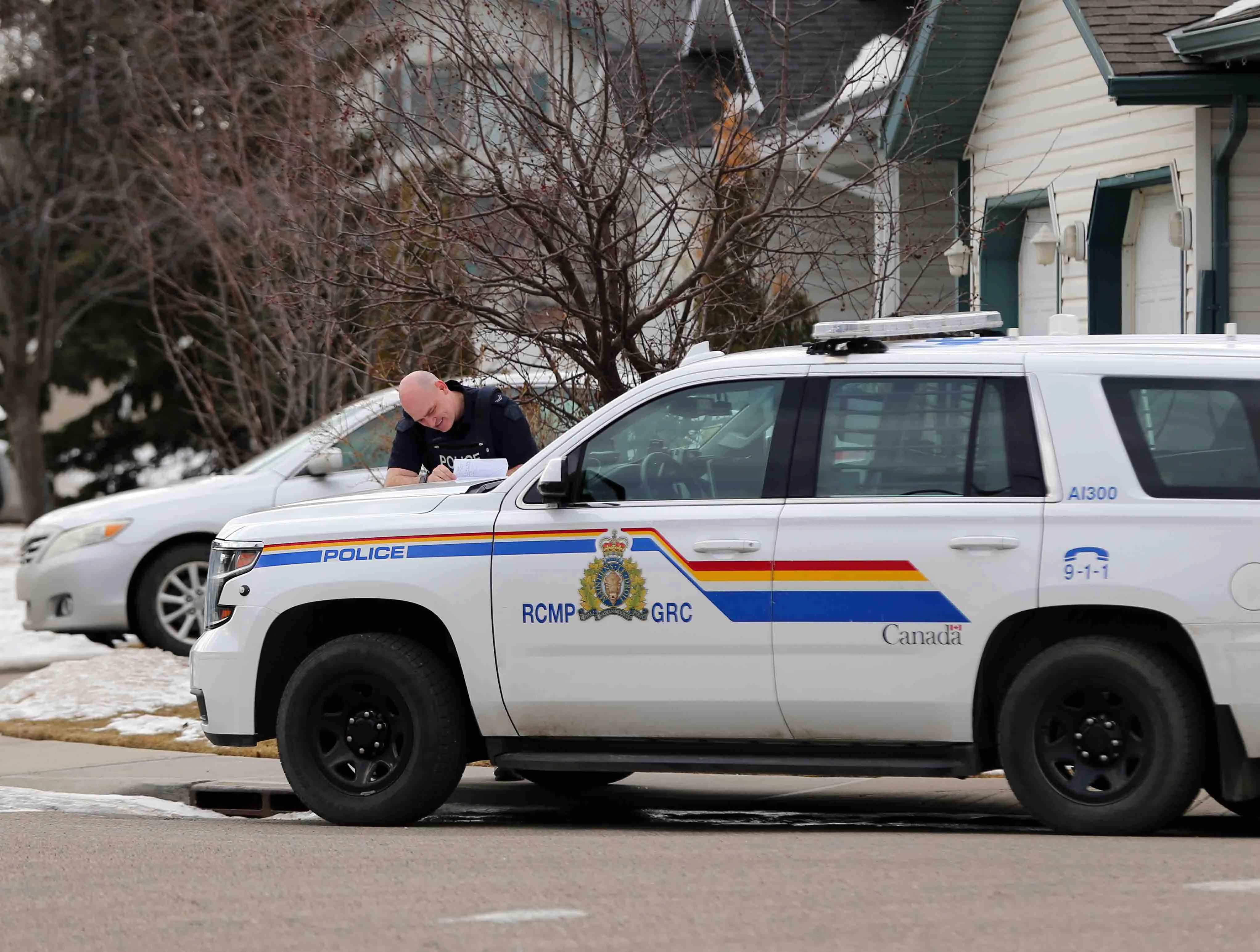 Mounties want Airdrie moms and dads to pay attention to these tips ...