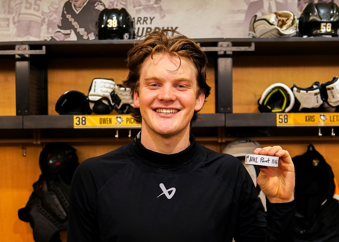 Former Broncos captain registers point in NHL debut ...