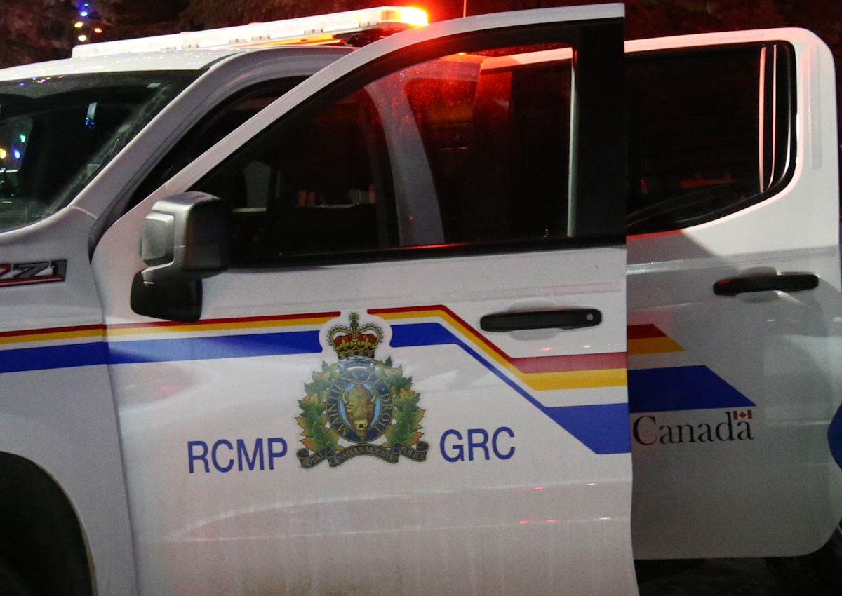Pedestrian killed in hit-and-run in northern Manitoba - CHVNRadio ...