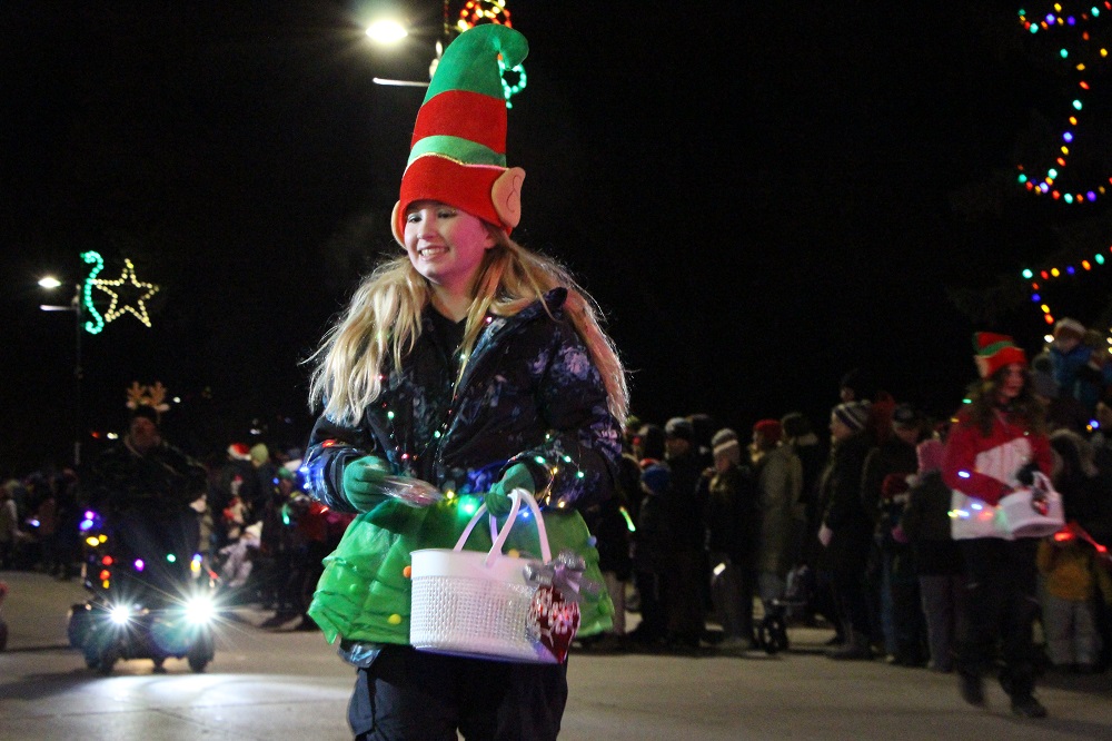 What's this year's theme for the 39th annual Santa Claus Parade ...