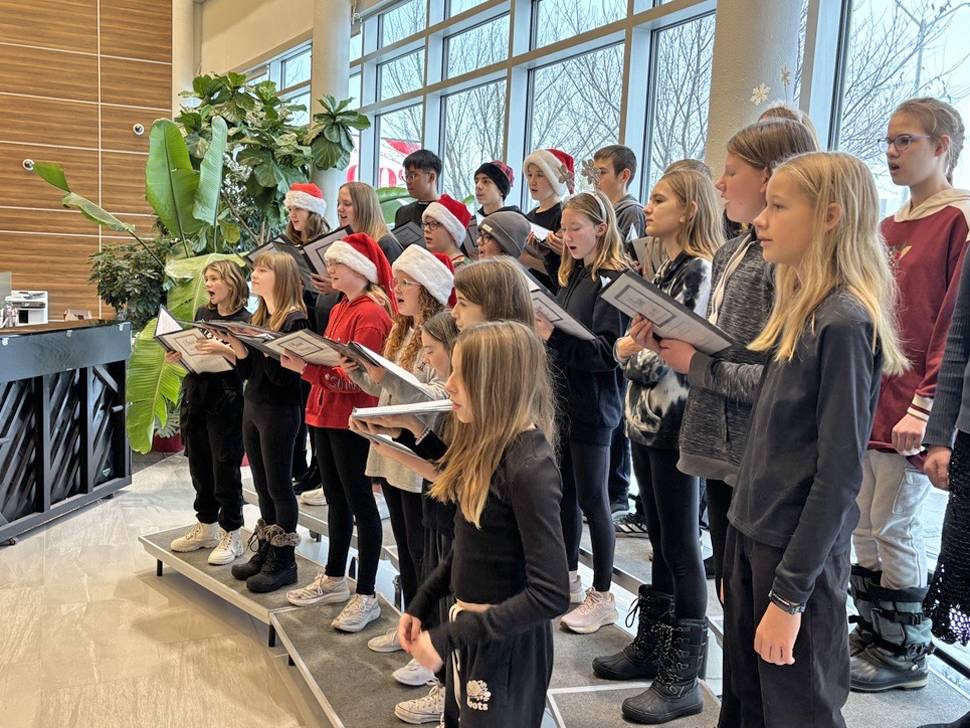 SCU tradition returns with live Christmas choir concerts ...