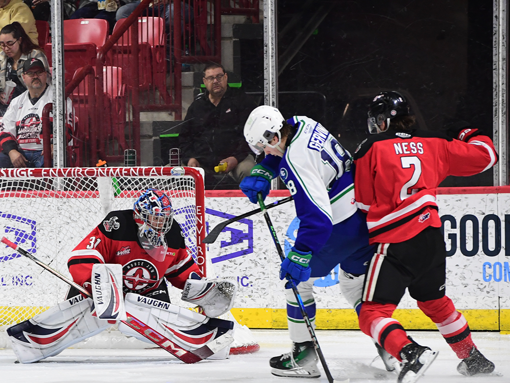 Broncos snap losing skid with win in Moose Jaw - SwiftCurrentOnline.com ...