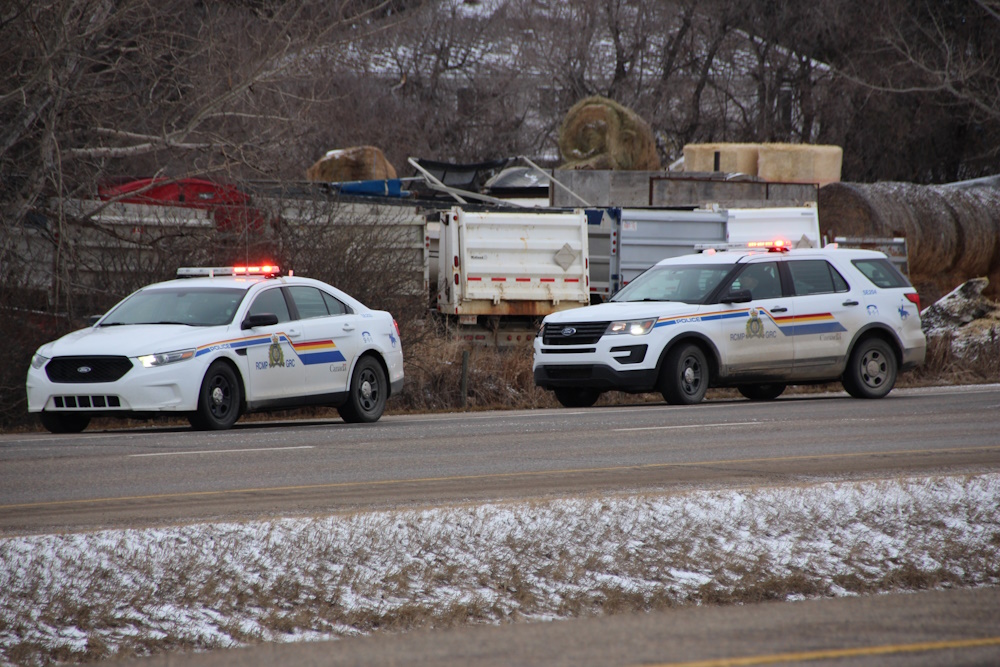 Here are some tips to stay safe when shopping during the holidays ...