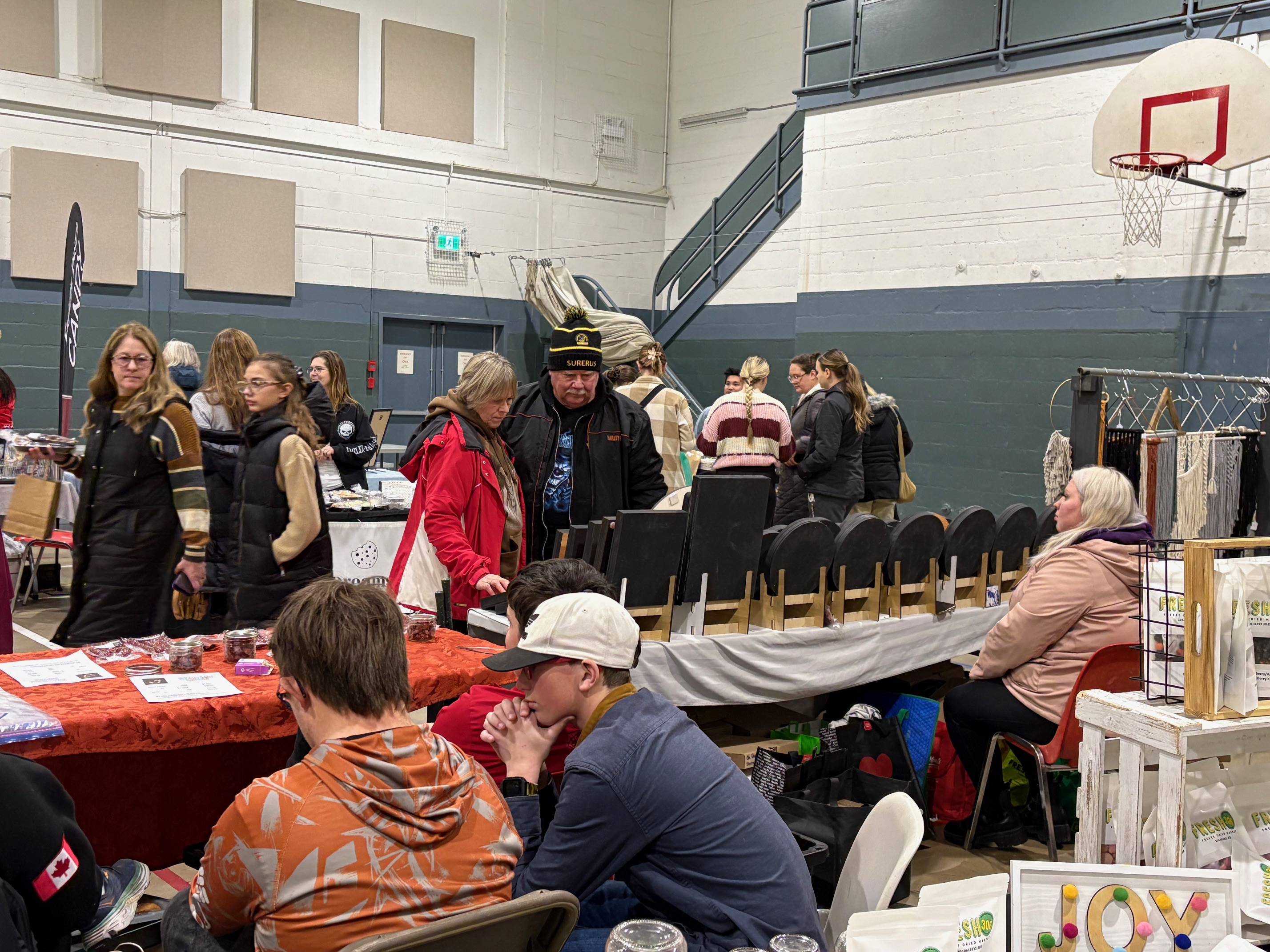 Snow didn't stop the Pop-Up Shoppes - SwiftCurrentOnline.com - Local ...