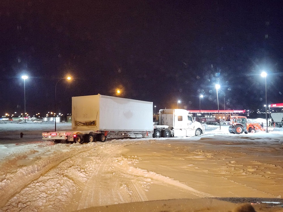 Springs Drive Co-op full of stuck semi-trucks - SwiftCurrentOnline.com ...