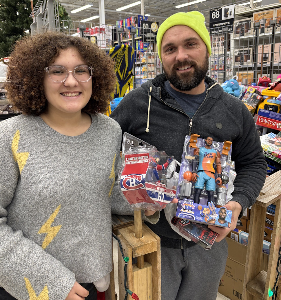 ‘Thank you so much to everybody’, nearly 2,000 toys donated at Toys ...
