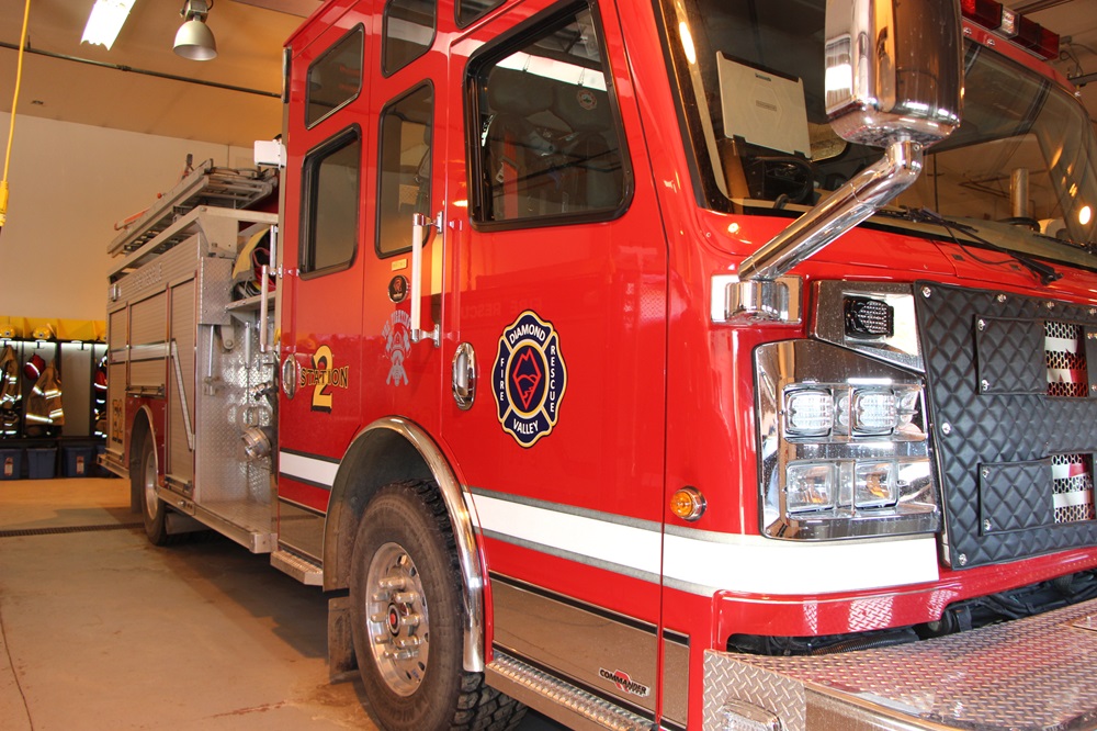 Diamond Valley firefighters respond to two wildland fires in one day ...