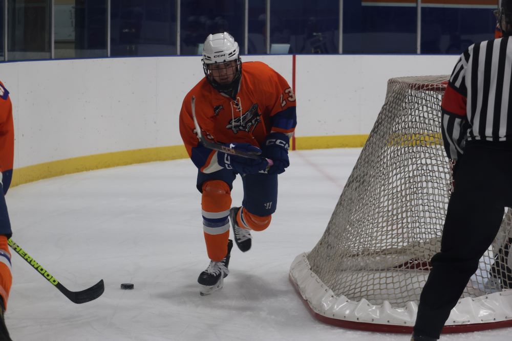 Flyers pick up a win on the road during the HJHL weekend games ...