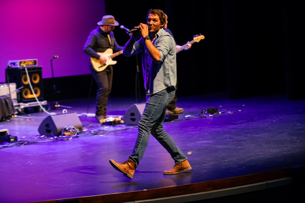 Country artist Travis Dolter ready to rock the Strathmore Travelodge ...