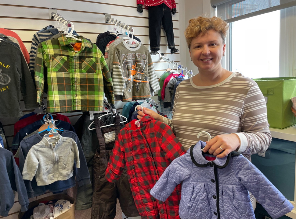 Clothing Café helps young families with free clothing and supplies ...
