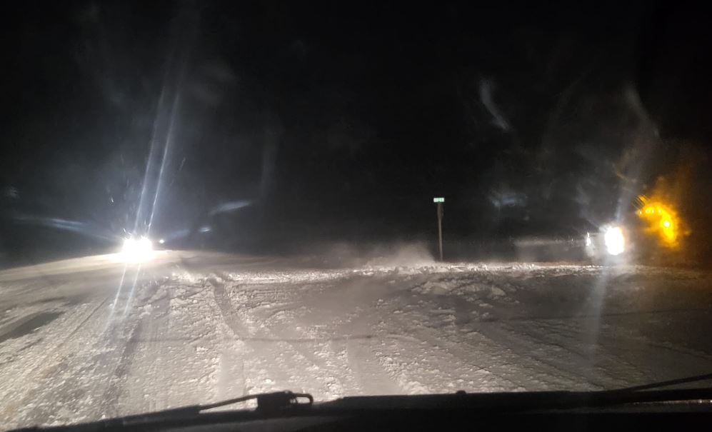 White out conditions as Manitoba highways close due to winter blizzard ...