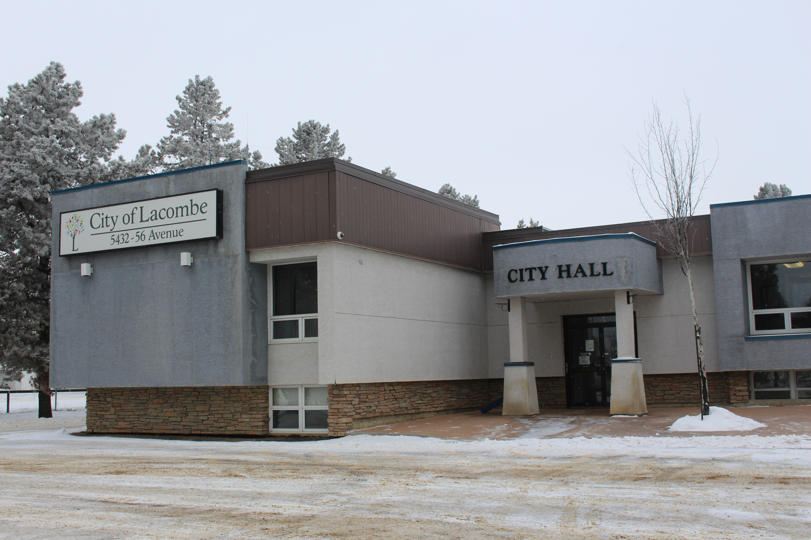 Land Use Bylaw amendments, tree planting project topics at Lacombe ...