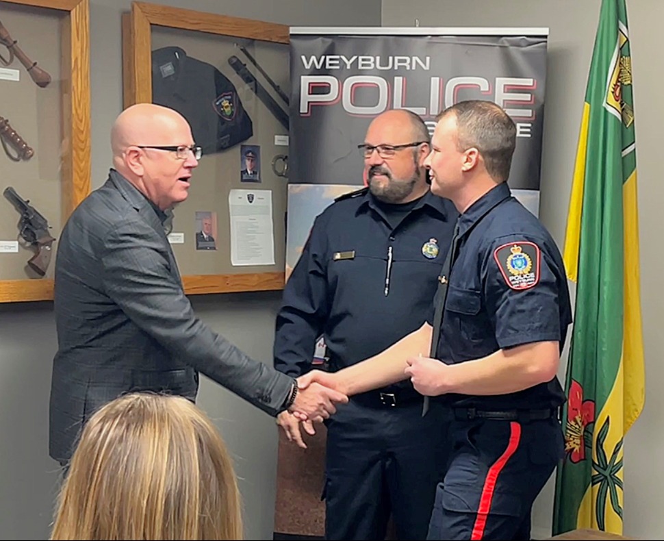 WPS sees new officer sworn alongside Mayor Richards to Police ...
