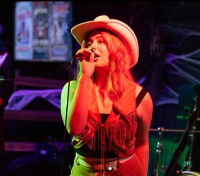 Jasmine Frances is bringing her sparkling country sound to Cochrane ...