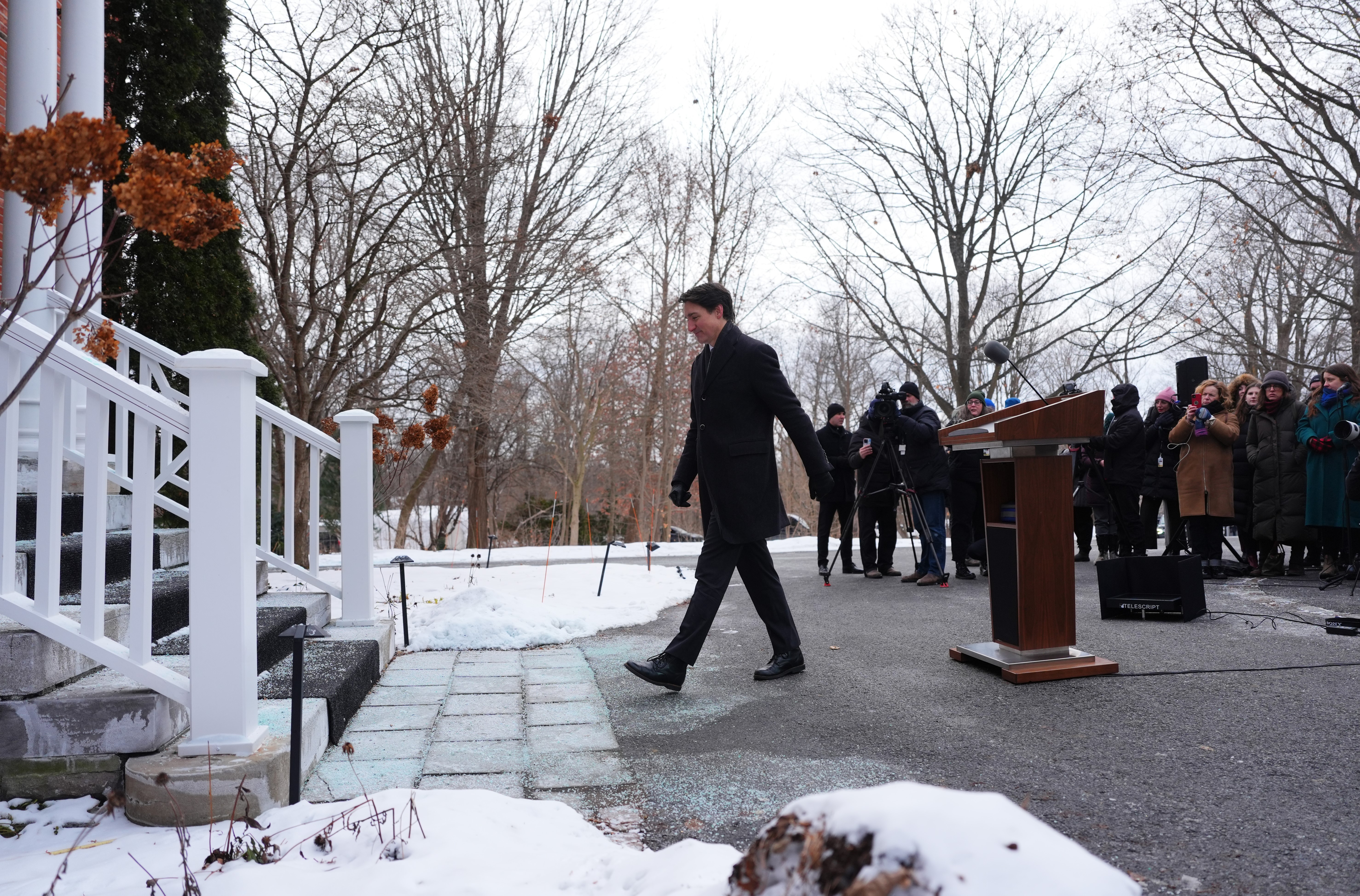 Liberals split on how quickly to proceed with choosing new leader ...