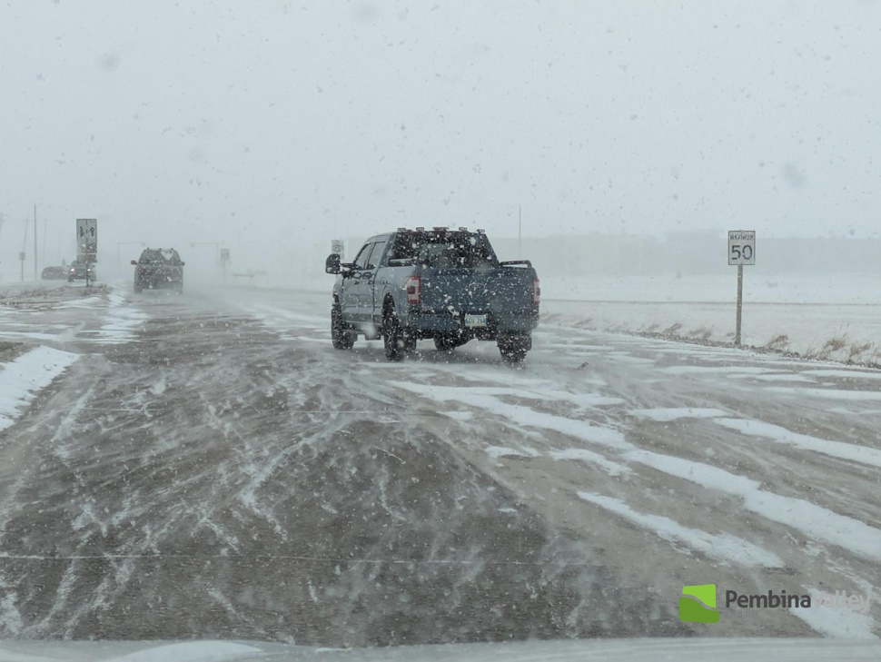 Thursday clipper to bring 'dusting to a few centimeters of snow' says ...