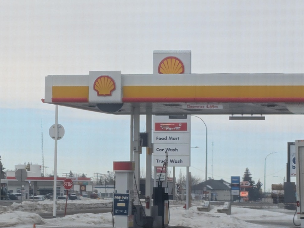 Shell Canada exits oilsands in asset swap with Canadian Natural ...