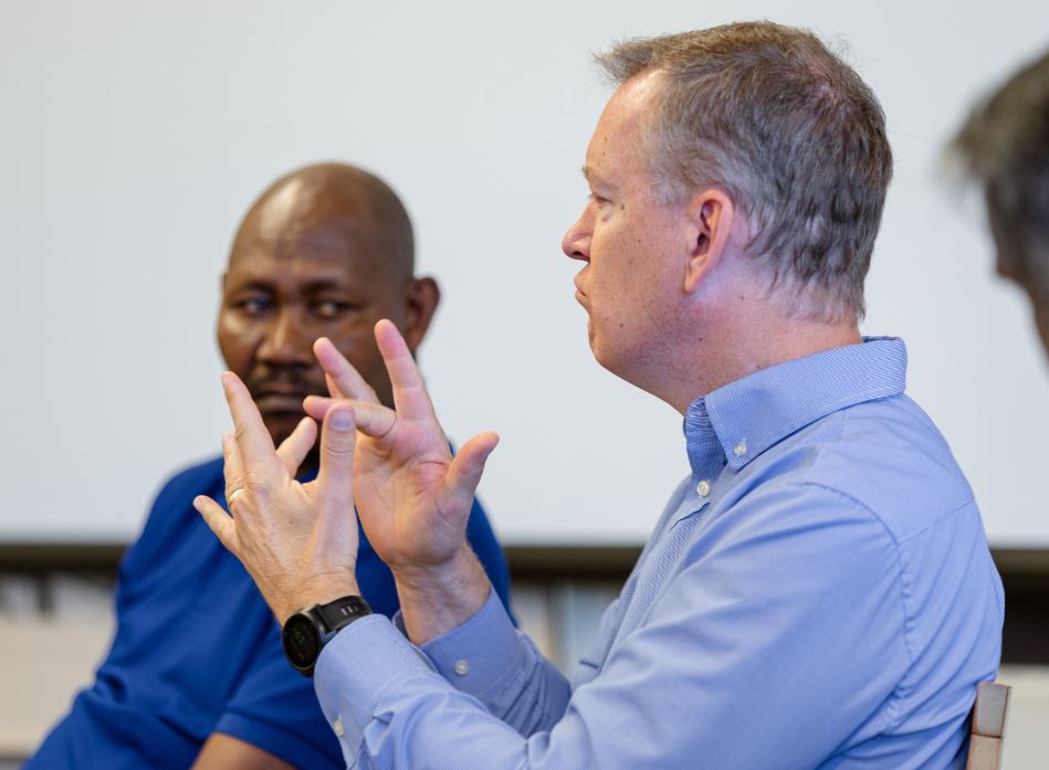 Deaf Gospel workers team up to reach Deaf communities - ReachFM: Peace ...