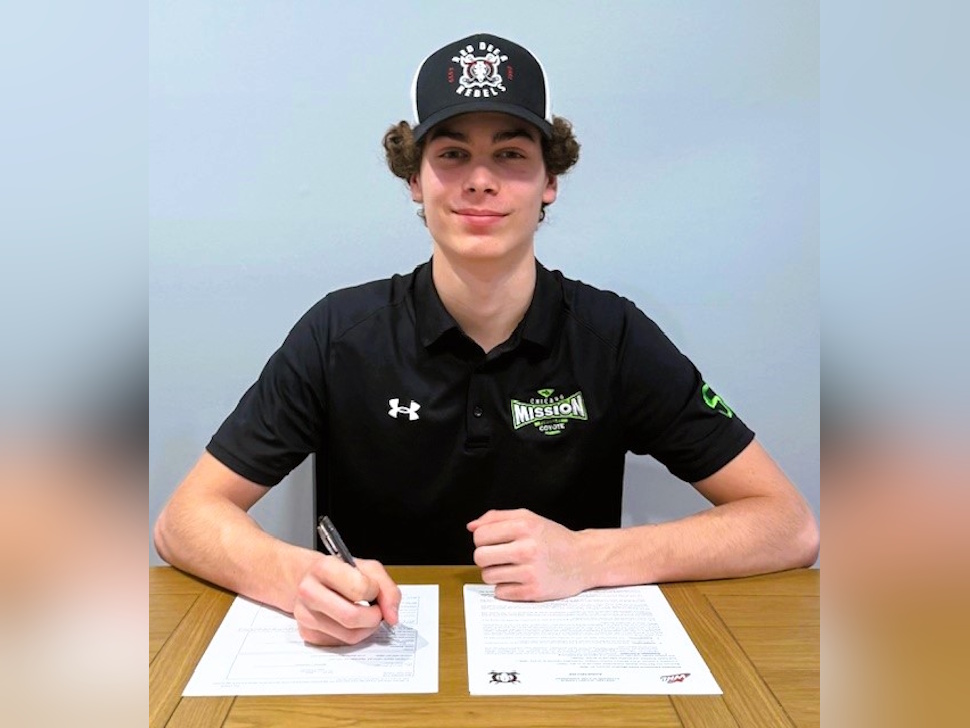 Rebels sign 16-year-old American forward - CentralAlbertaOnline.com ...