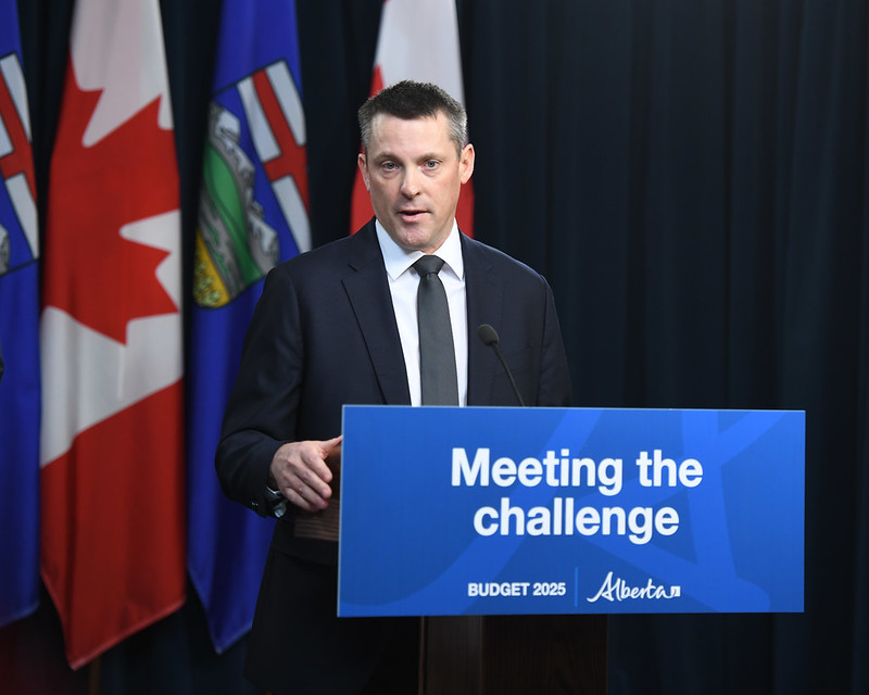 Alberta government creates new personal income tax bracket ...