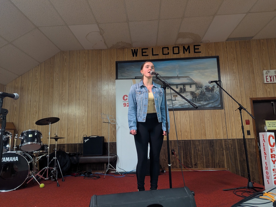 Talent night raises much needed funds for ball diamonds in Woodlands ...