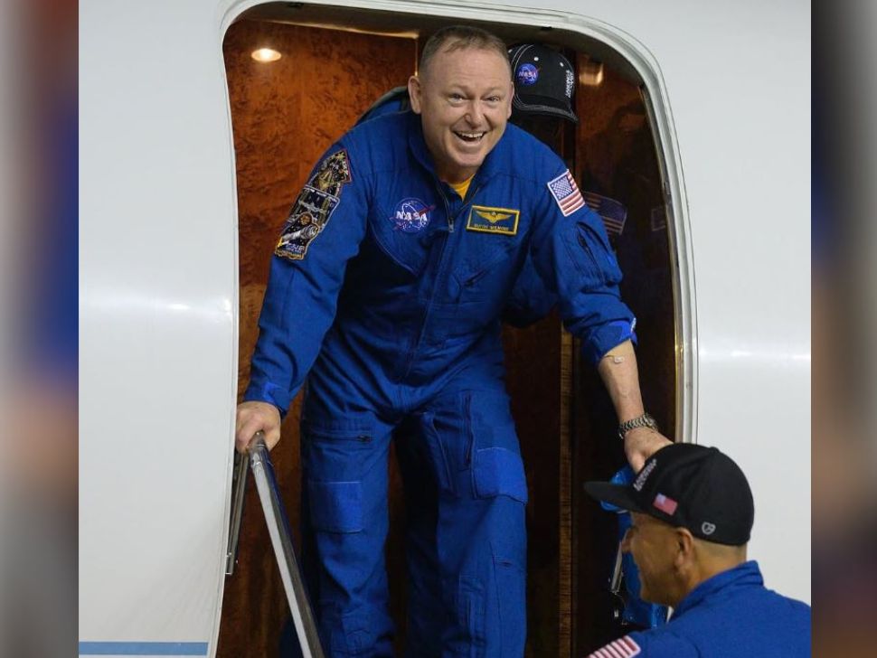 Stranded astronaut held onto faith: 'God was there, even in the darkest ...