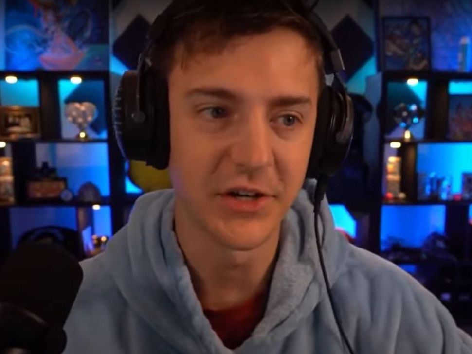 Gamer with 24 million followers praises the name of Jesus online ...