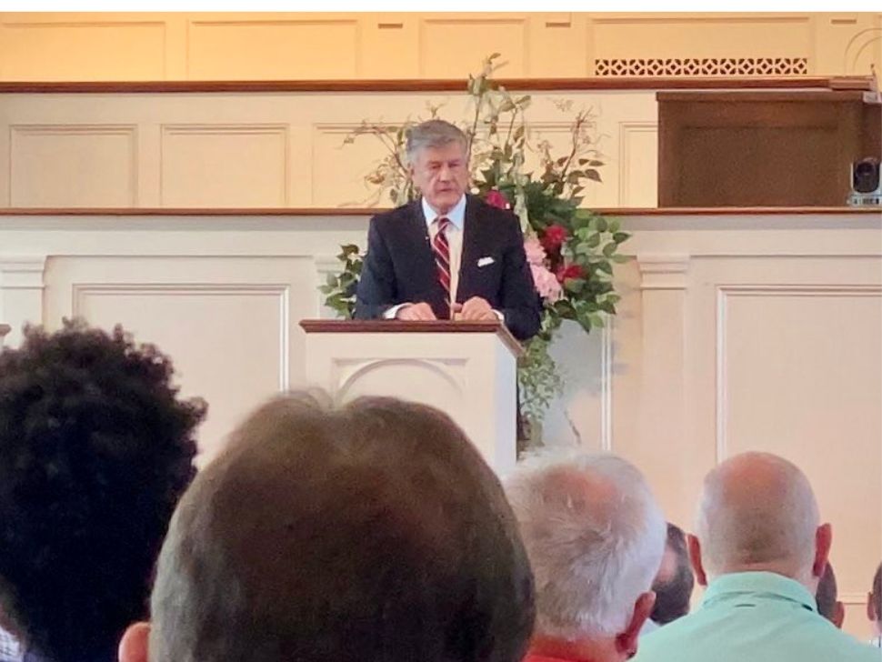 ‘I beg for your forgiveness’: Former Dallas preacher Steve Lawson ...