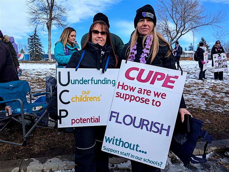 Picketing continues as CUPE Local 5040 strike enters its third week ...