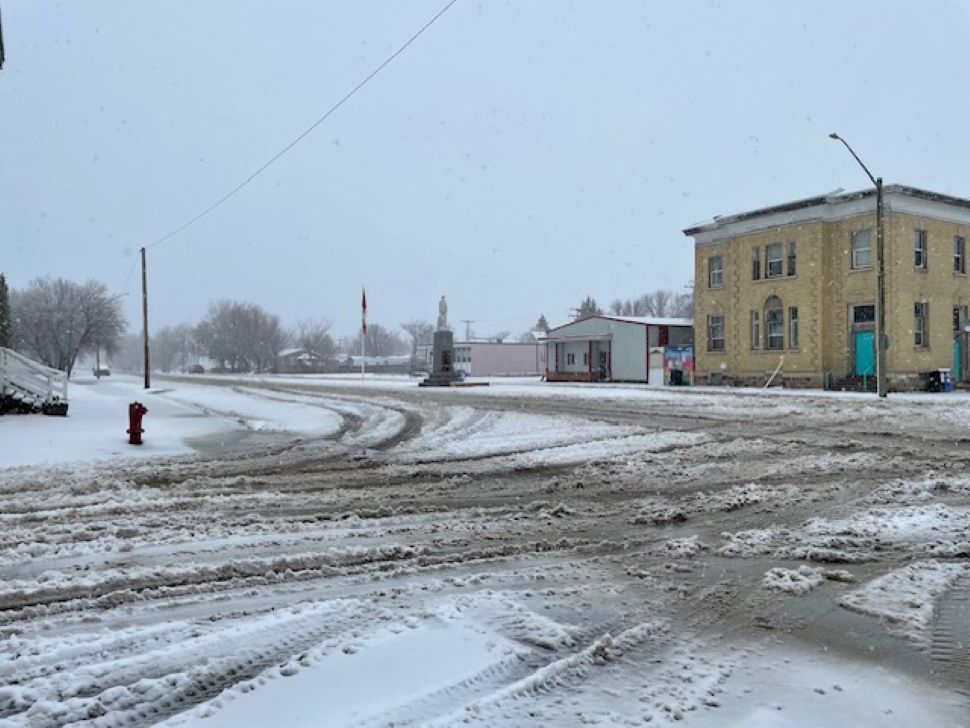 Southeast Saskatchewan gets a snowy wake-up call in April ...