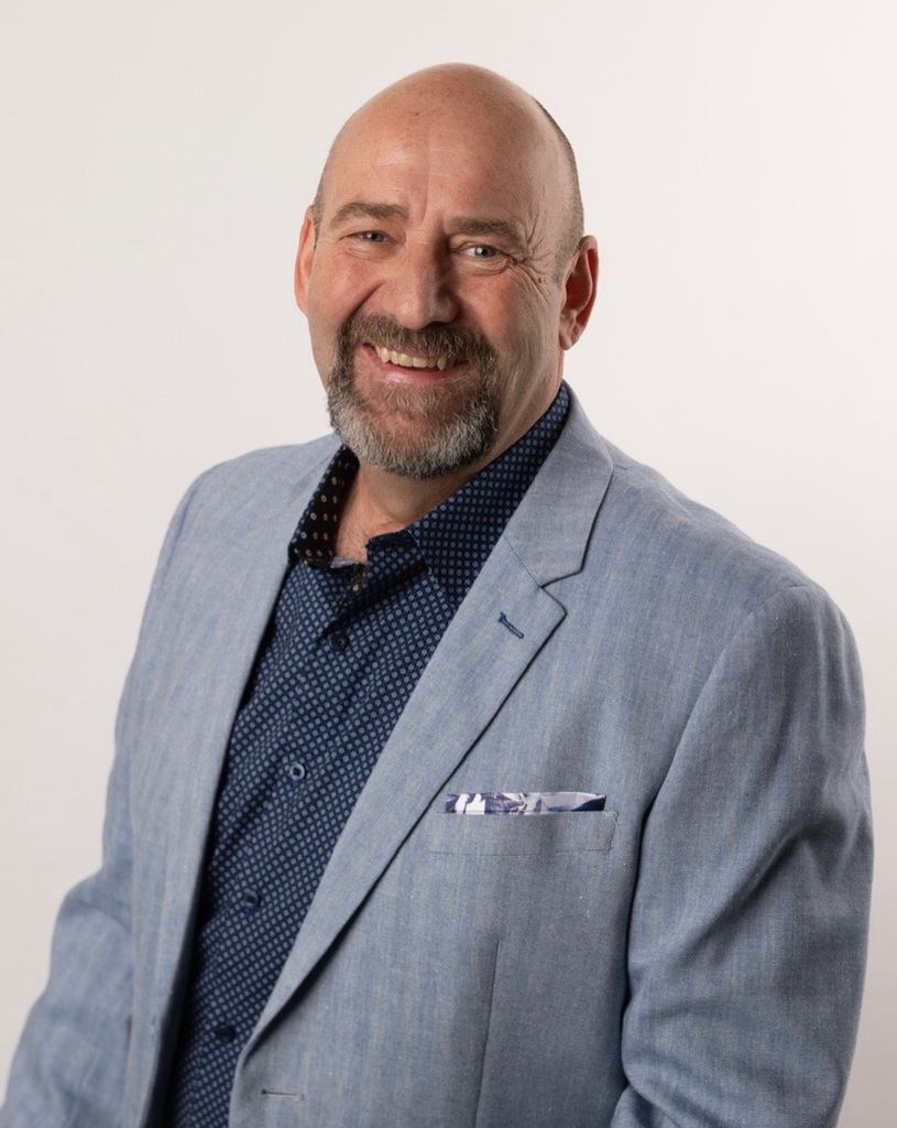 Carr, Jeffrey - DiscoverEstevan.com - Local news, Weather, Sports, Free ...